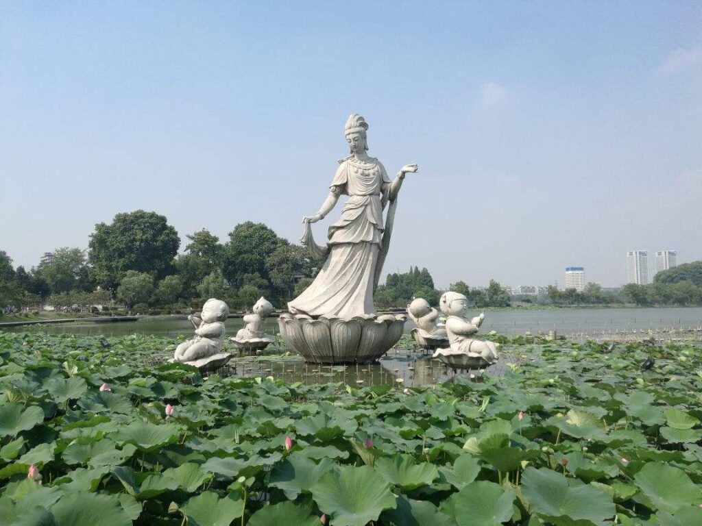 Xuanwu Lake Park | Shanghai Travel Guide