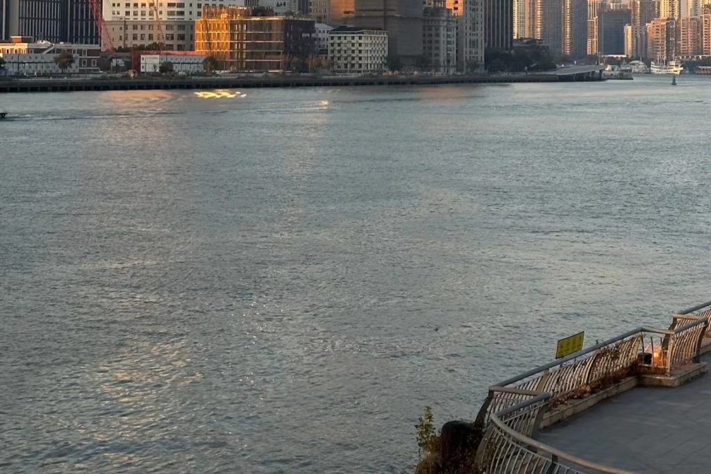 The Bund, Shanghai: A Refined Walk Through Time, Water, and ...